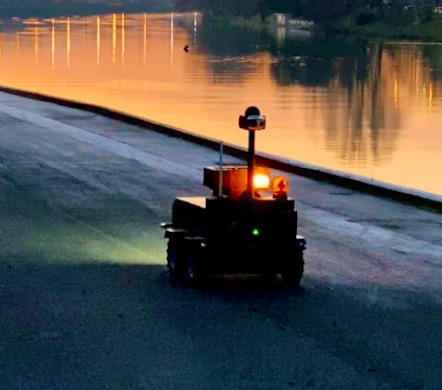 Enova Robotics | Pguard the autonomous mobile security robot